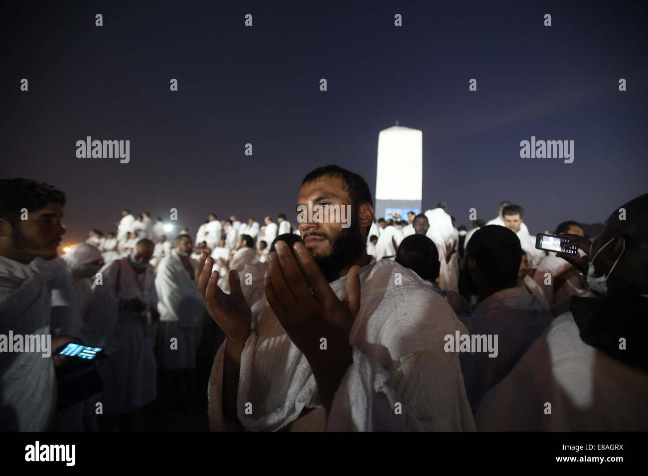 La Mecque, en Arabie Saoudite. 3e oct, 2014. Pèlerins musulmans prier ...
