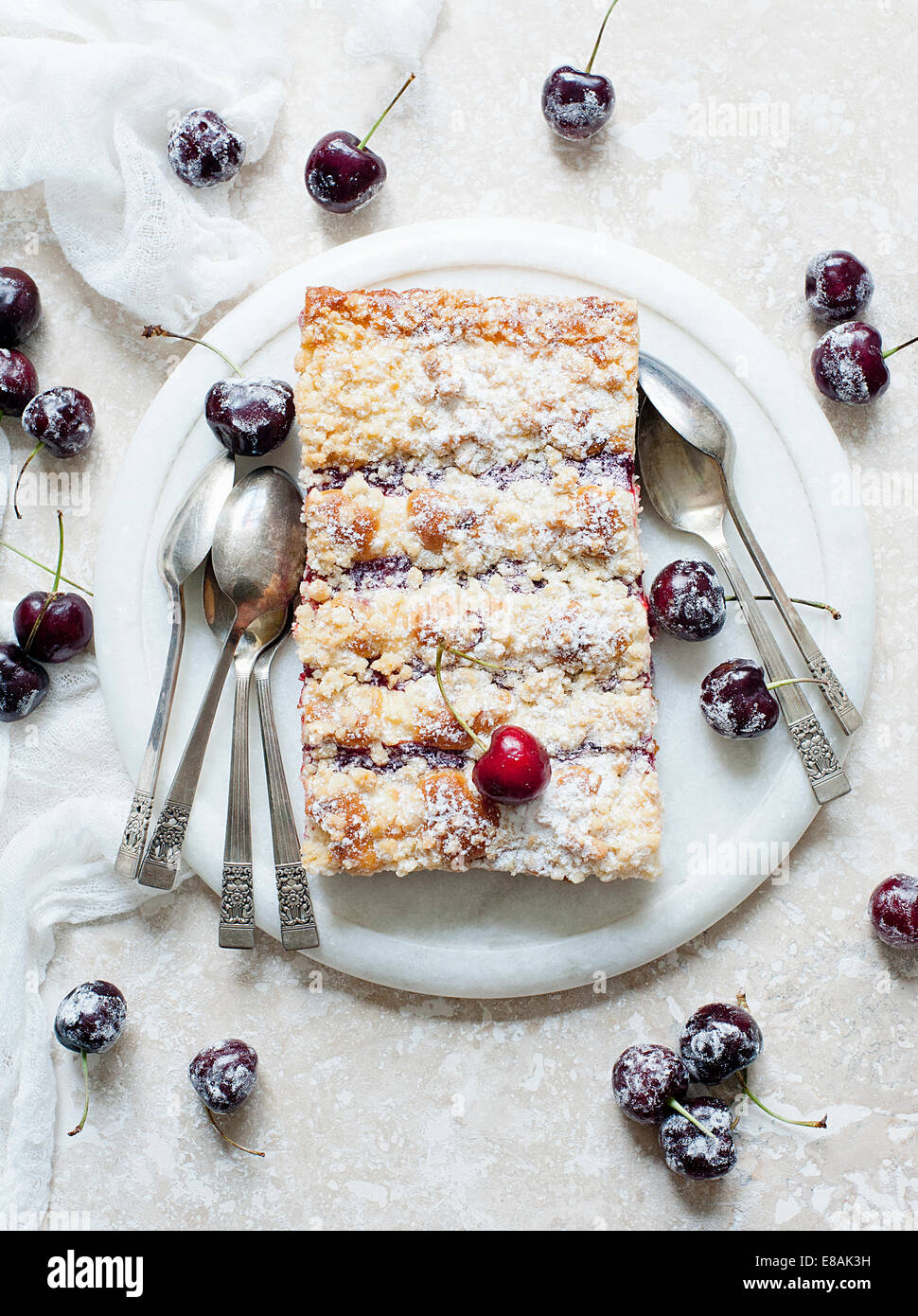 Gateau aux cerises Banque de photographies et d’images à haute ...
