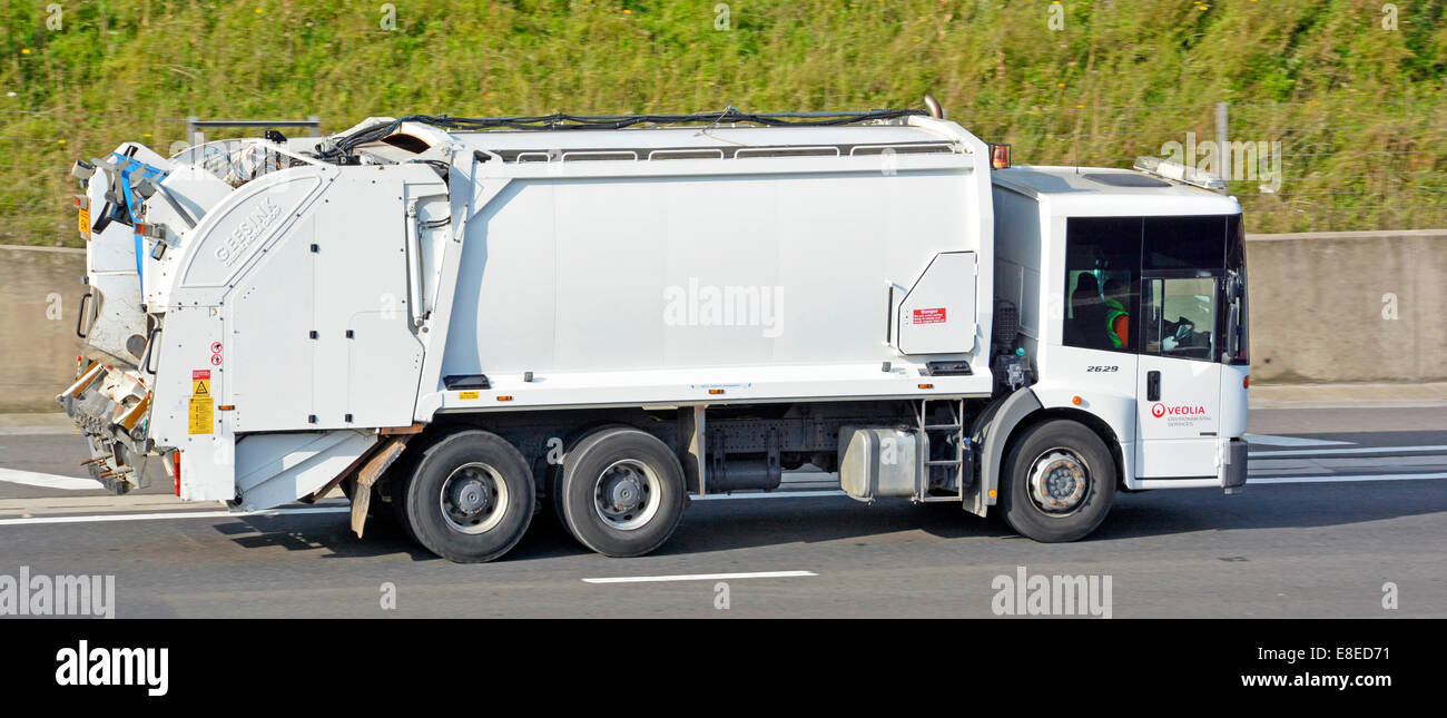 Veolia Rubbish Truck Banque d'image et photos - Alamy