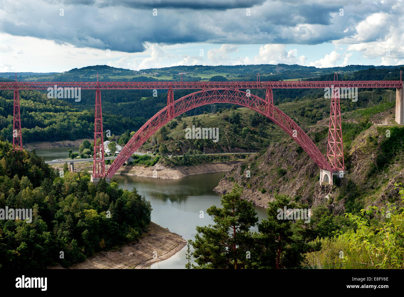 Viaduc du pont garabit Banque de photographies et d’images à haute ...