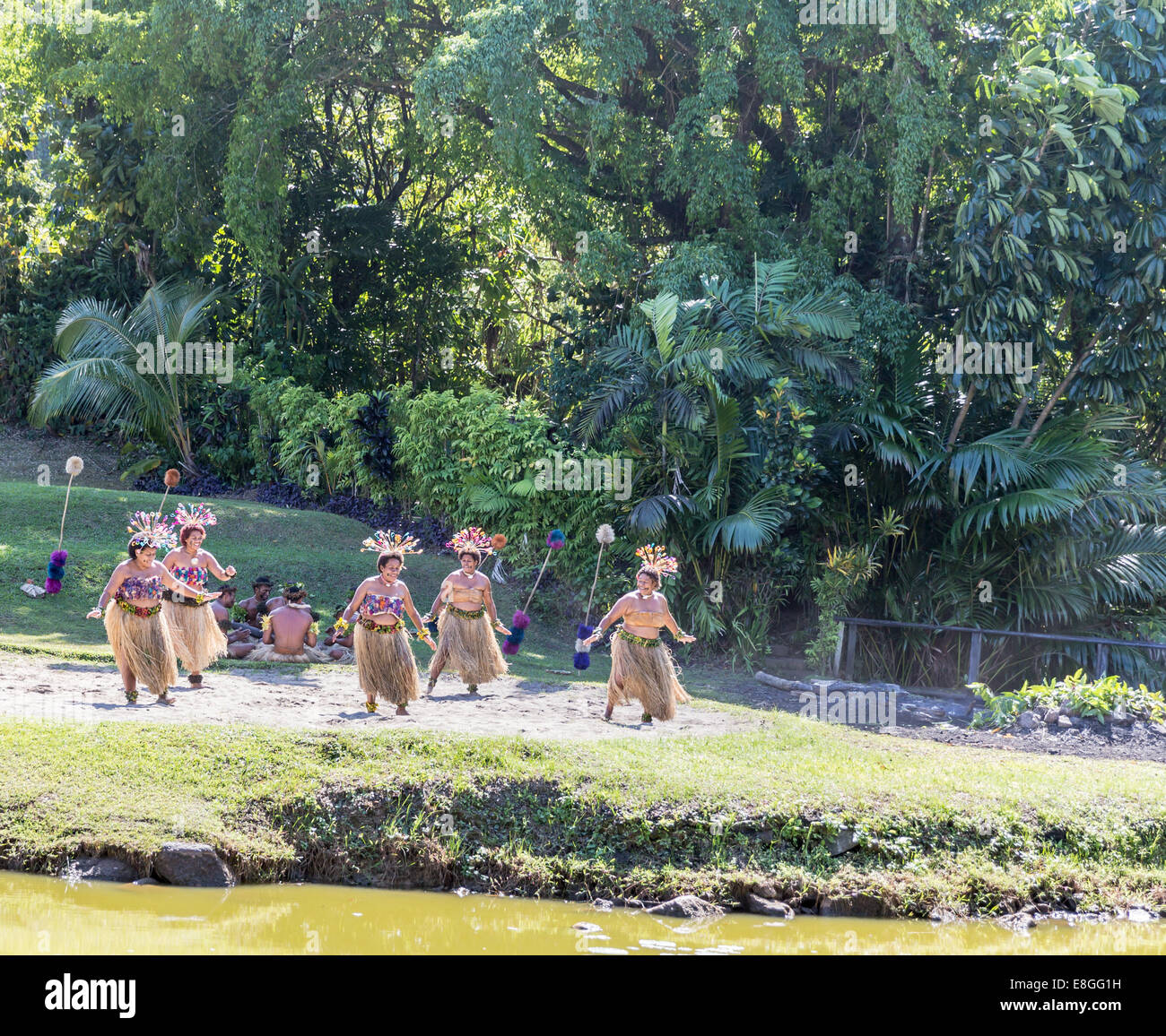 Traditional costume fiji Banque de photographies et d’images à haute ...