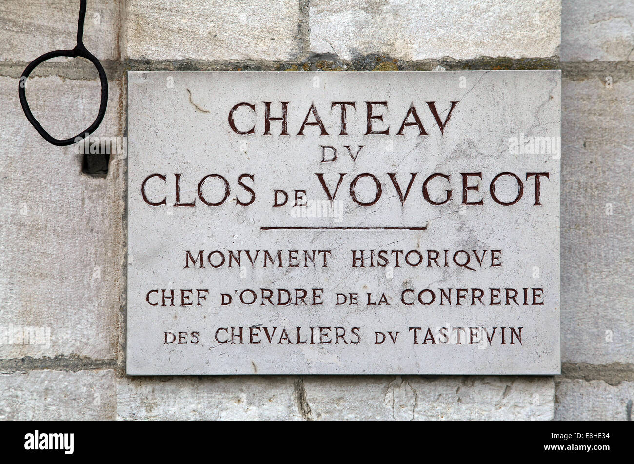 Château du Clos de Vougeot Confrérie des Chevaliers du Tastevin ...