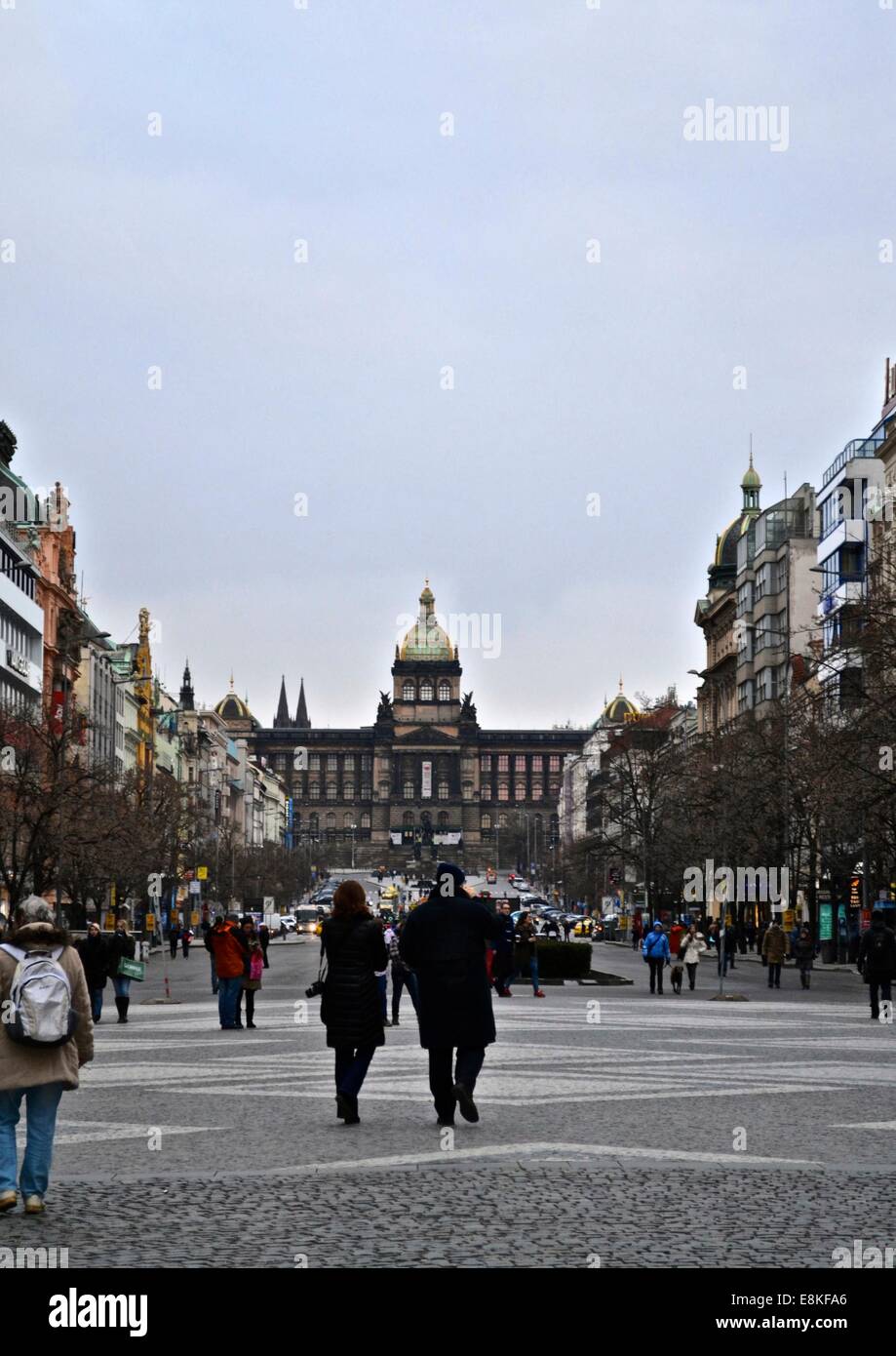 Prague street scene Banque de photographies et d’images à haute ...