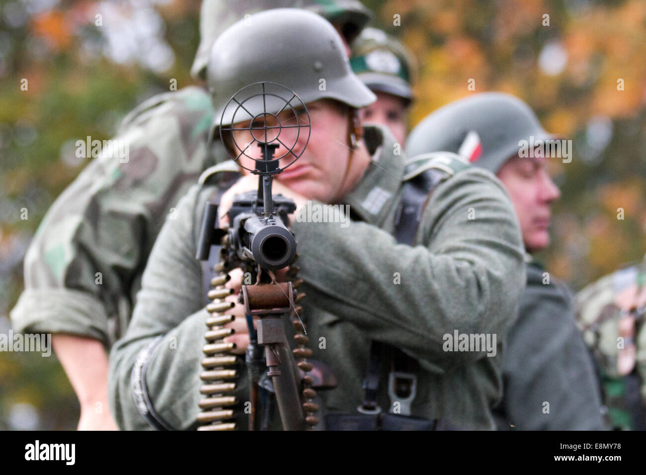 Soldat allemand ww2 soldats reenactment militaire reenactor allemagne ...