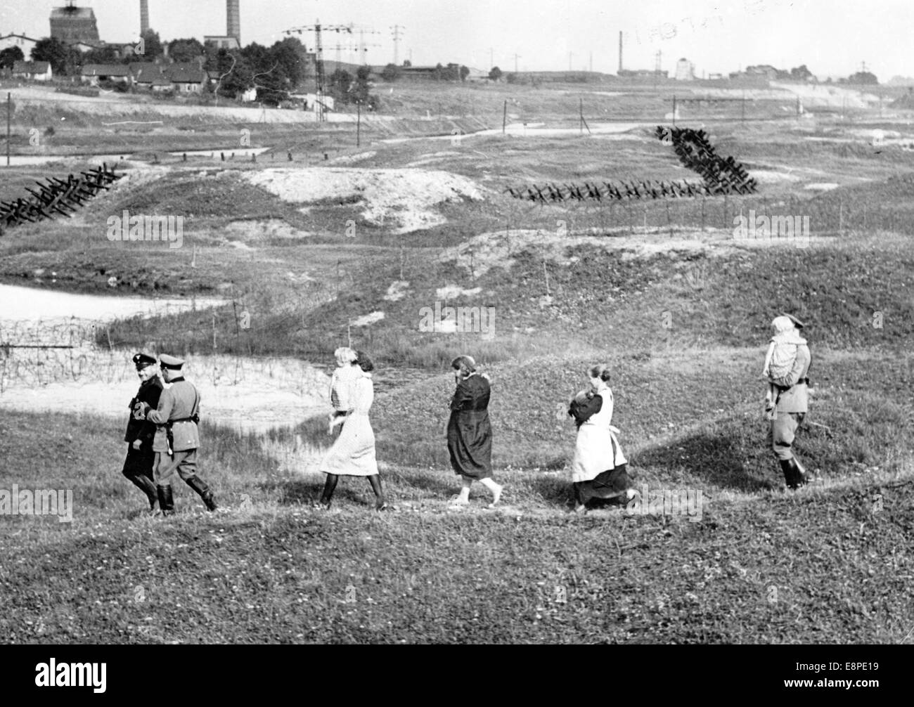 La photo d'un Nazi nouvelles rapport montre les réfugiés allemands ...