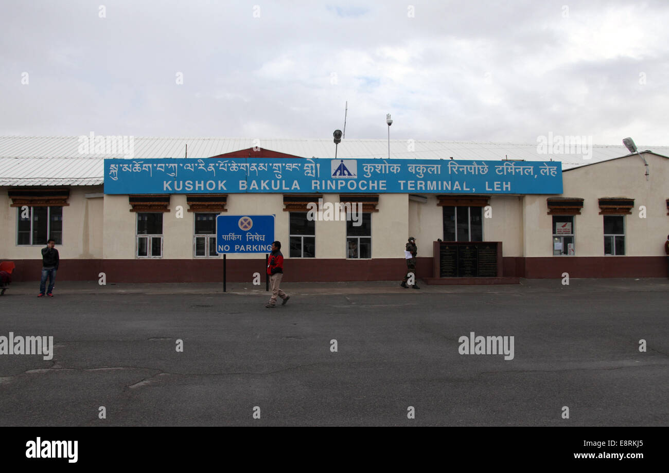 Kushok Bakula Rinpoche Terminal à Leh qui est l'aéroport au Ladakh et l ...