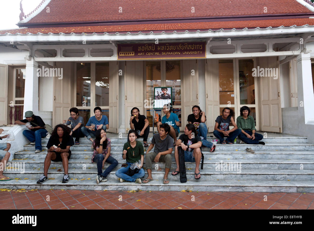 Silpakorn university Banque de photographies et d’images à haute ...