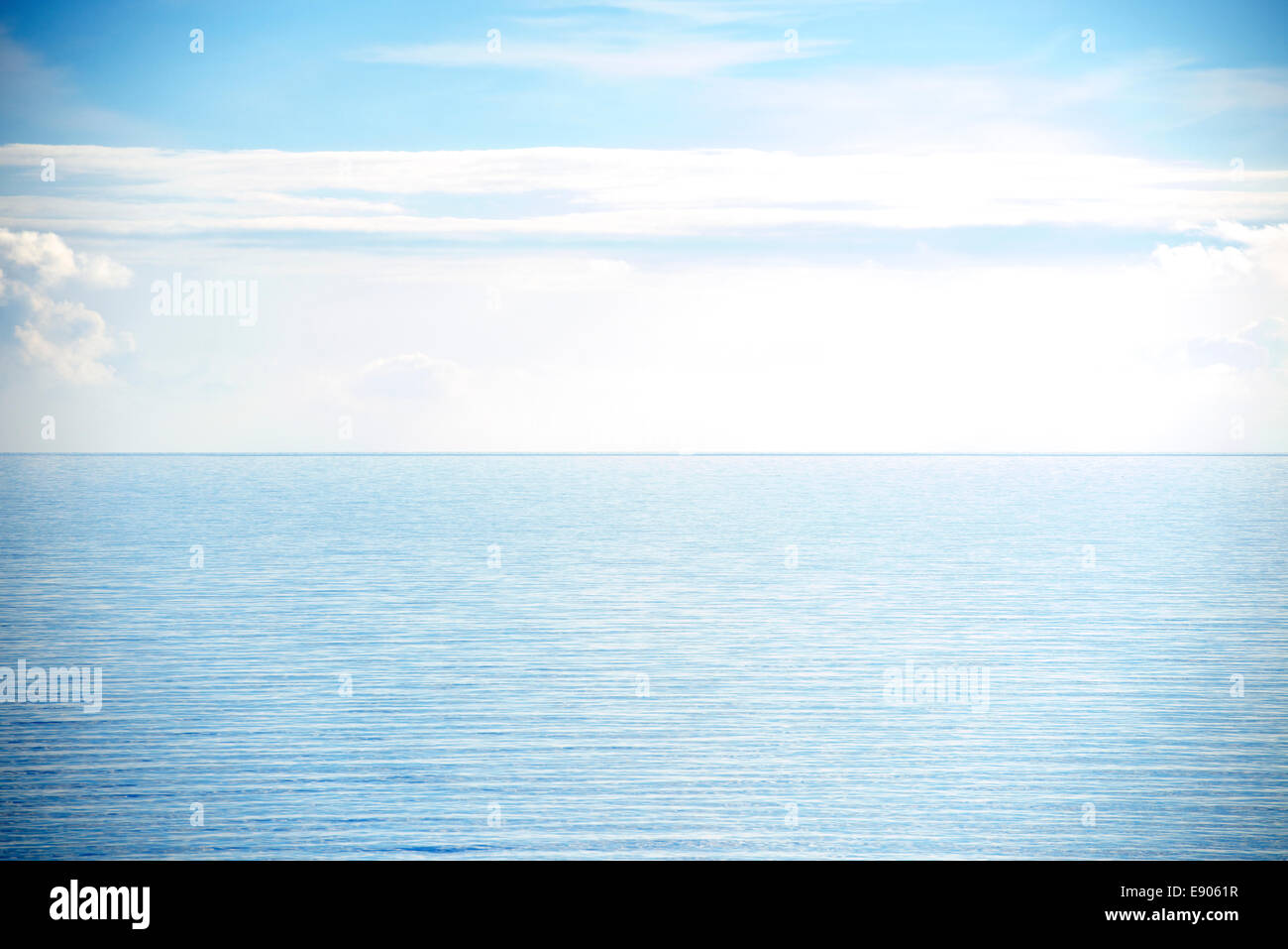 Mer et horizon Banque de photographies et d’images à haute résolution ...