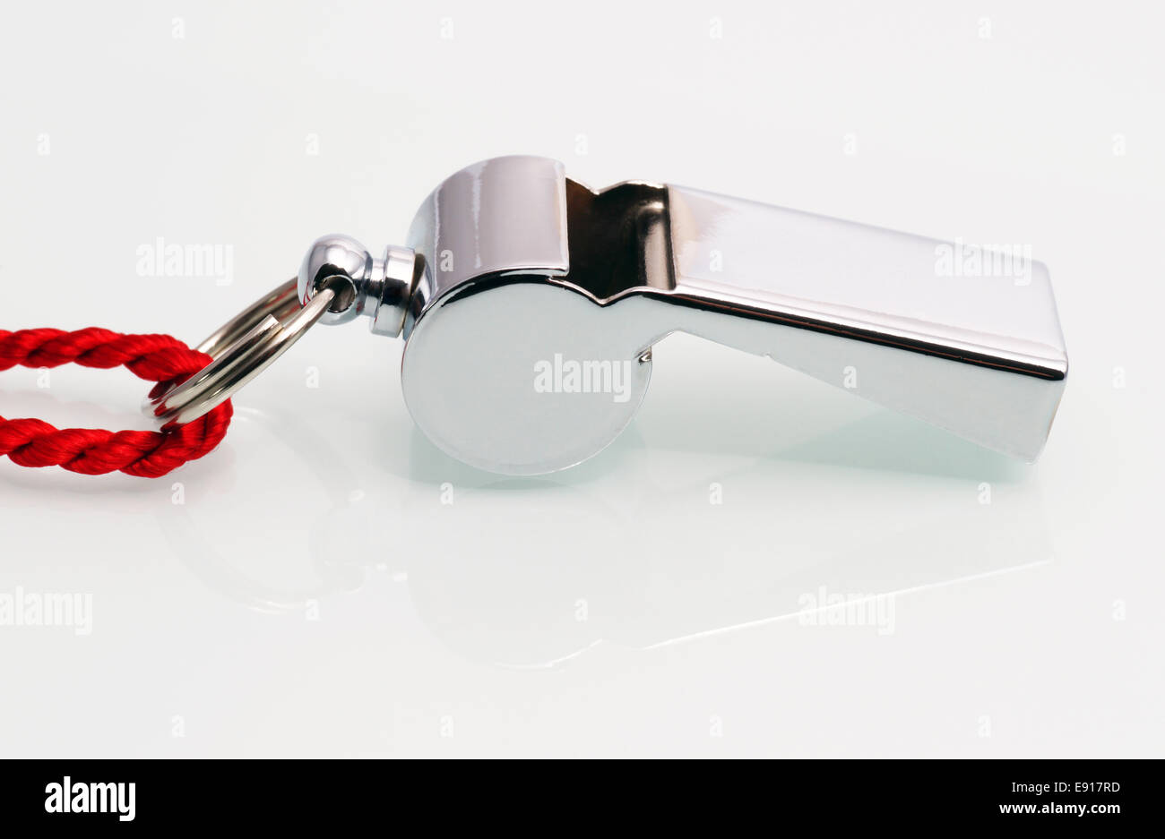 Son sifflet Banque de photographies et d’images à haute résolution - Alamy