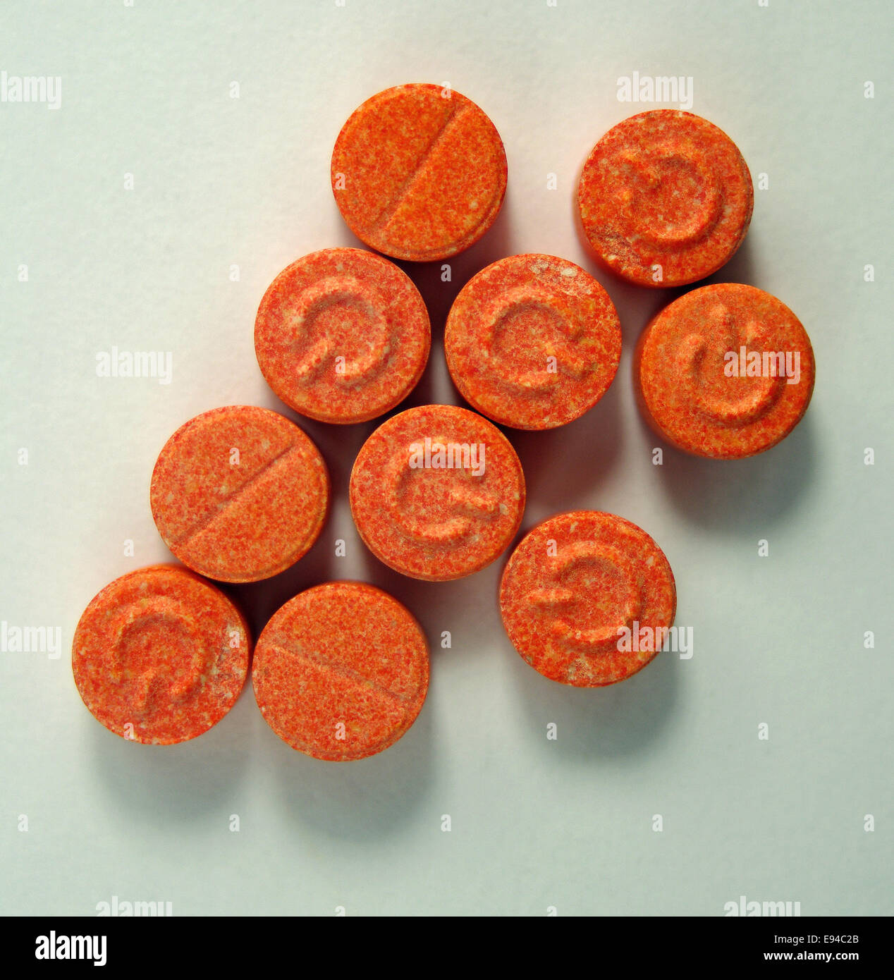 Q - Danse pilules d'Ecstasy Photo Stock - Alamy