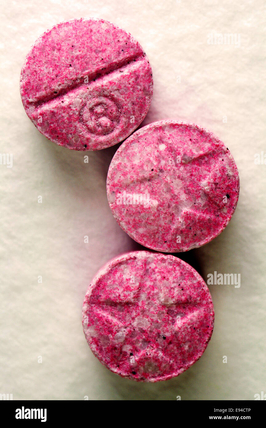 Ecstasy pills 3 Banque de photographies et d’images à haute résolution ...