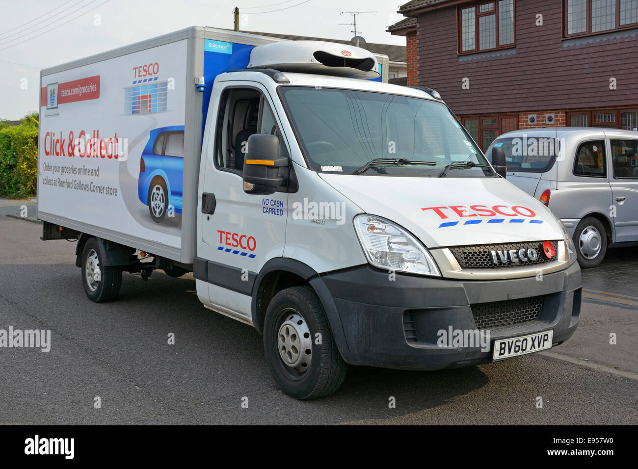 Tesco home delivery van Banque de photographies et d’images à haute ...