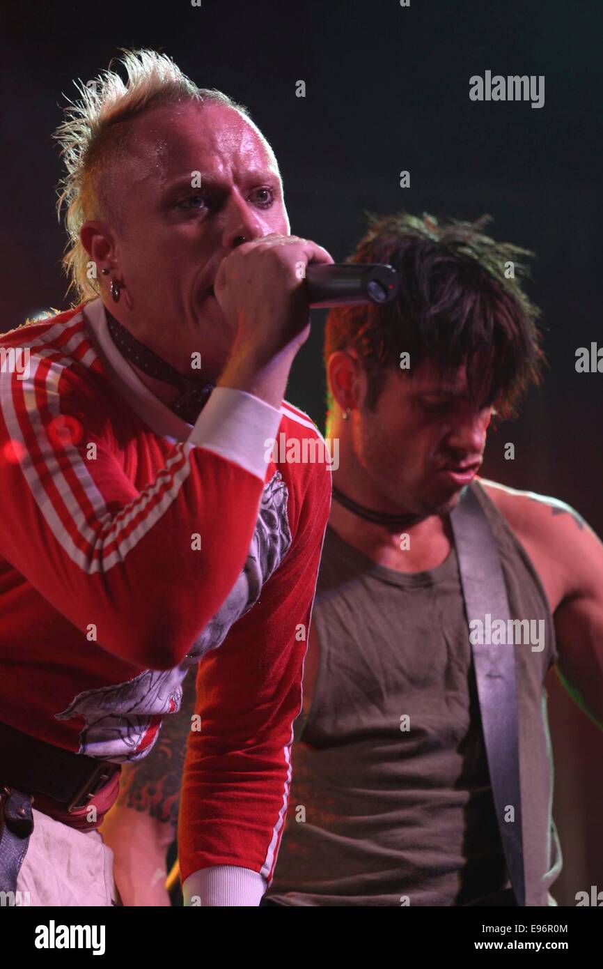 Keith flint 2003 Banque de photographies et d’images à haute résolution ...