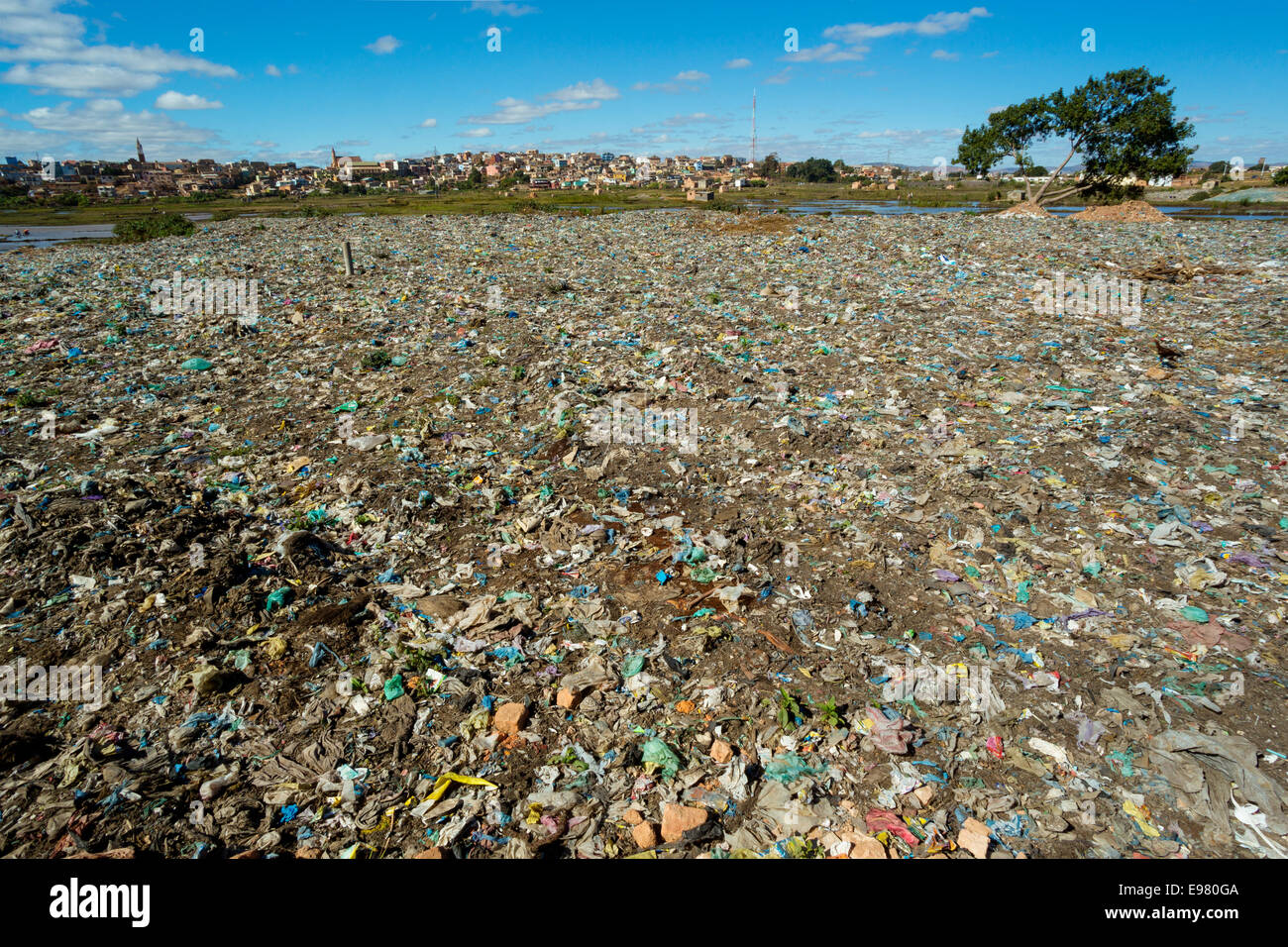 Garbage dump antananarivo madagascar Banque de photographies et d ...