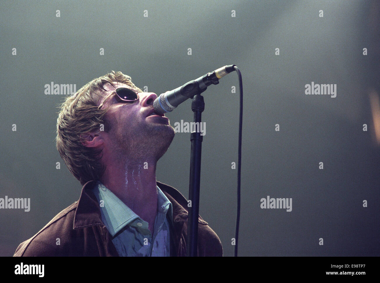 Oasis glasgow 1997 Banque de photographies et d’images à haute ...