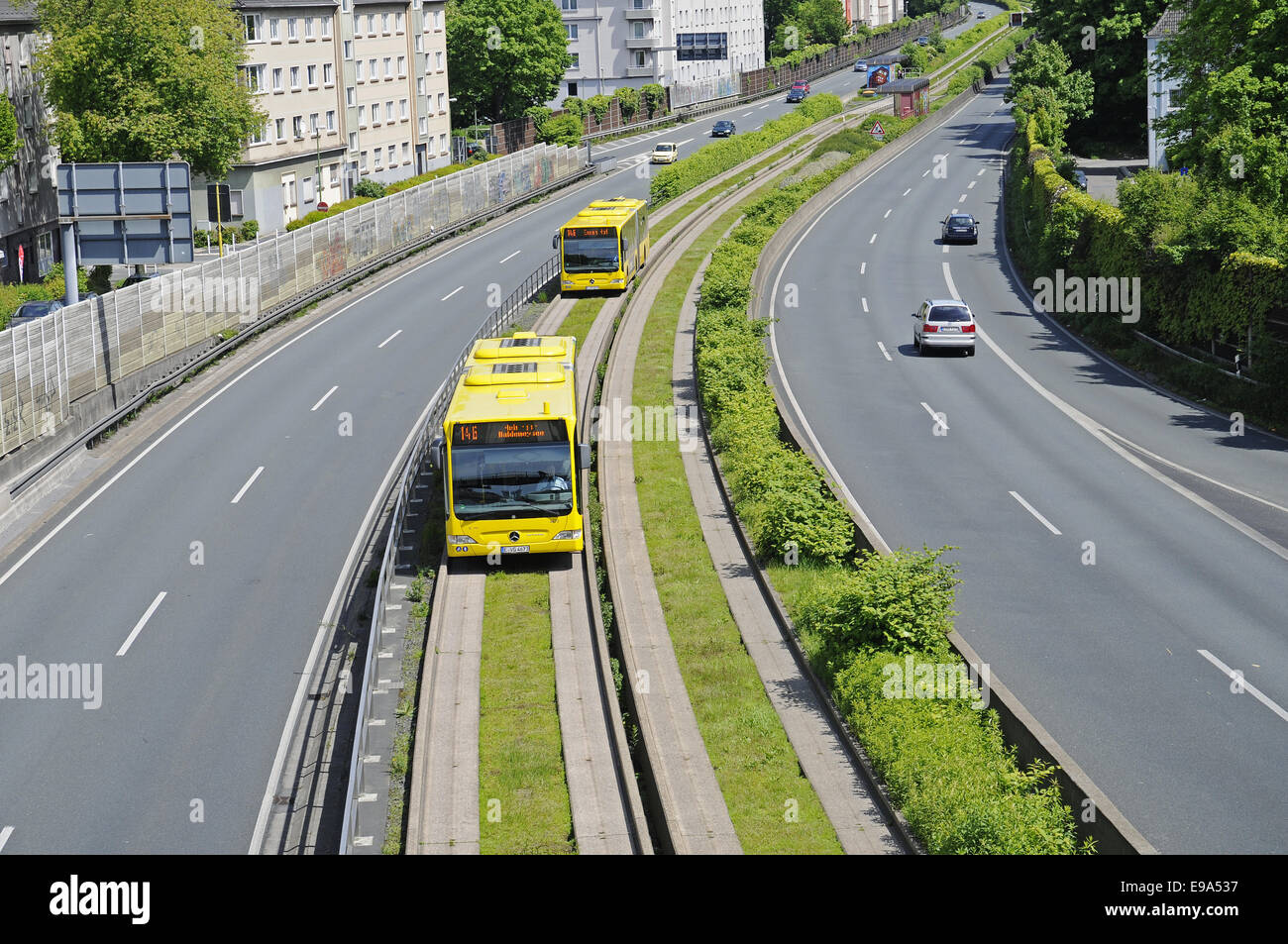 Autoroutes autoroute a40 Banque de photographies et d’images à haute ...