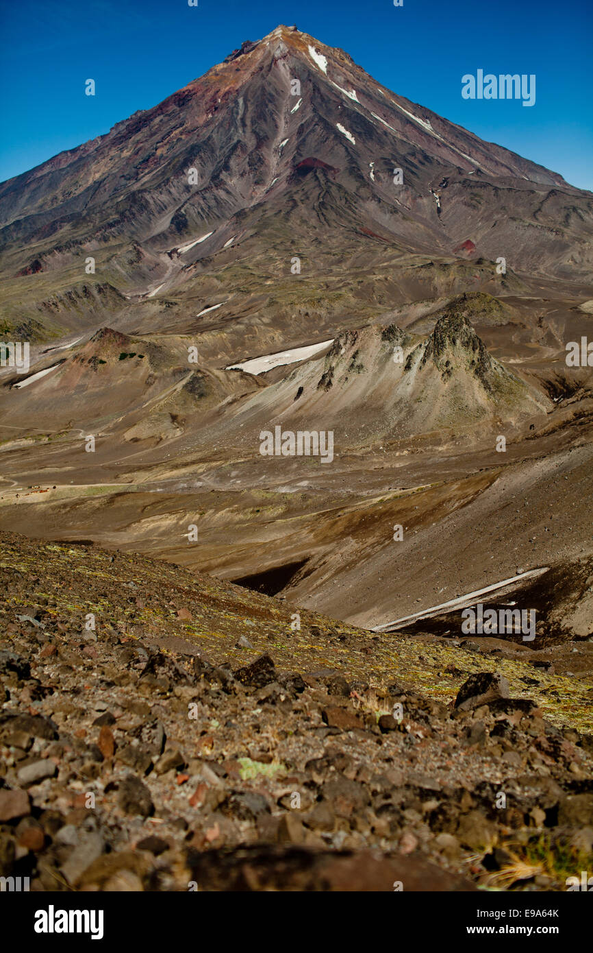 Volcan koryak Banque de photographies et d’images à haute résolution ...