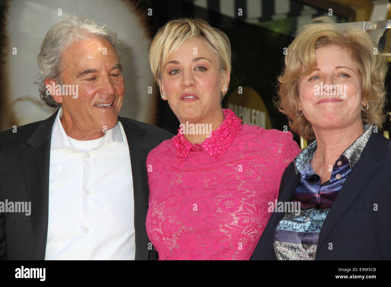 Kaley cuoco and gary cuoco Banque de photographies et d’images à haute ...