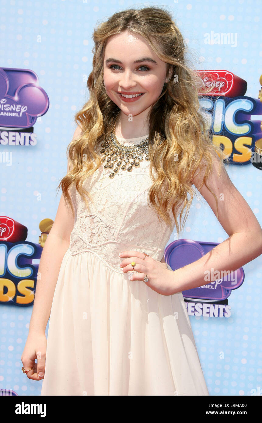 Sabrina carpenter radio disney music Banque de photographies et d ...