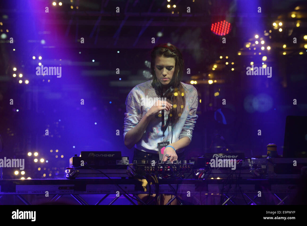 Charlie tee Banque de photographies et d’images à haute résolution - Alamy