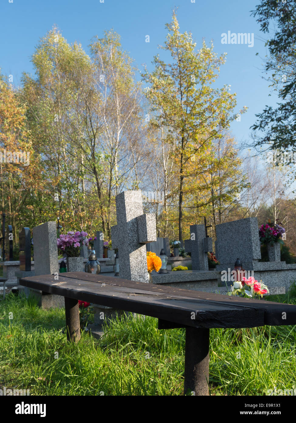 Pierre tombale du cimetière Banque de photographies et d’images à haute ...