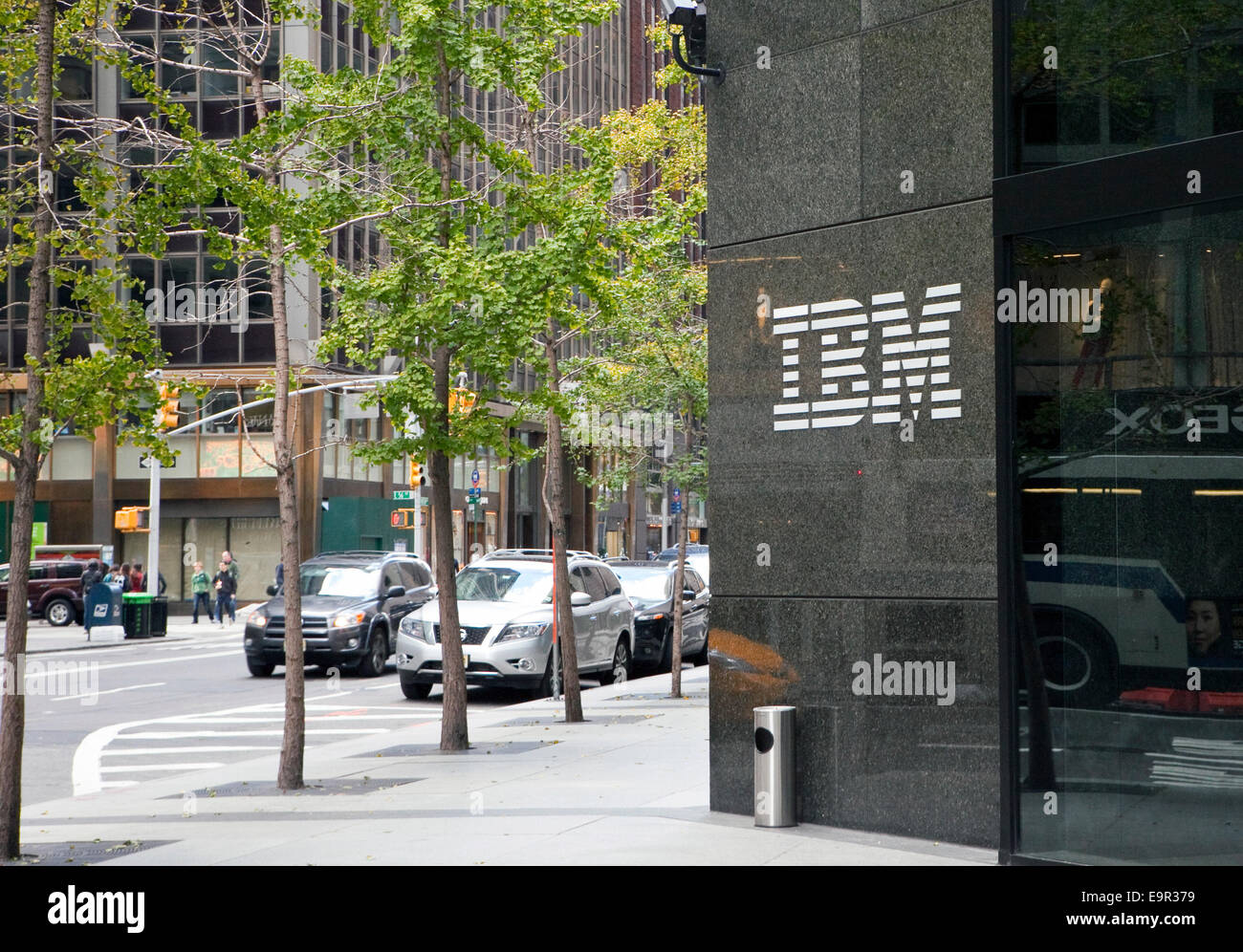 Ibm building Banque de photographies et d’images à haute résolution - Alamy