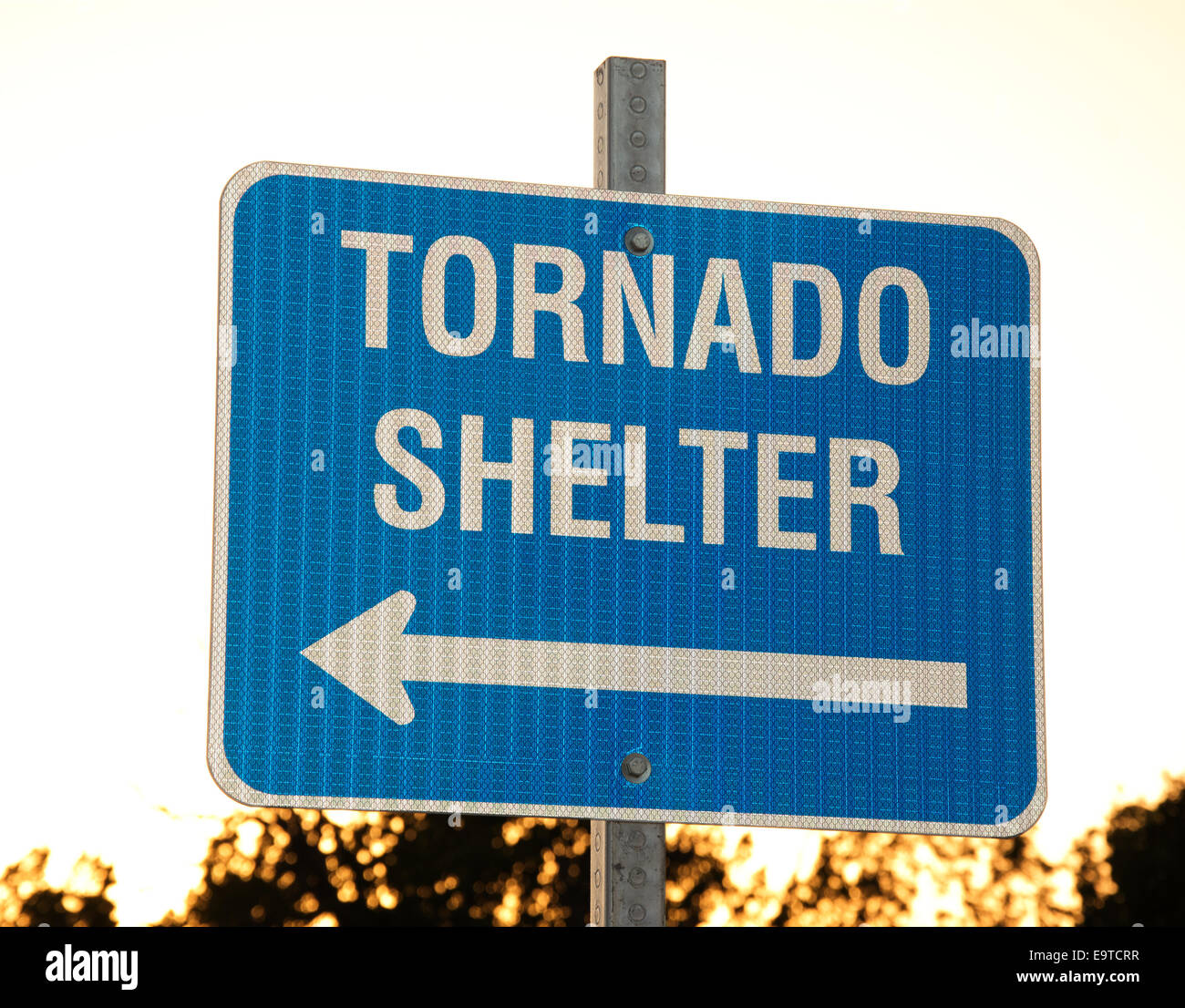 Disaster shelter sign Banque de photographies et d’images à haute ...