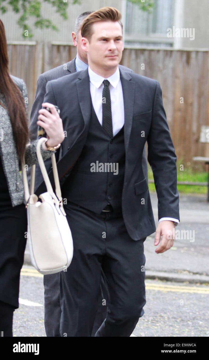 Ealing magistrates court Banque de photographies et d’images à haute ...