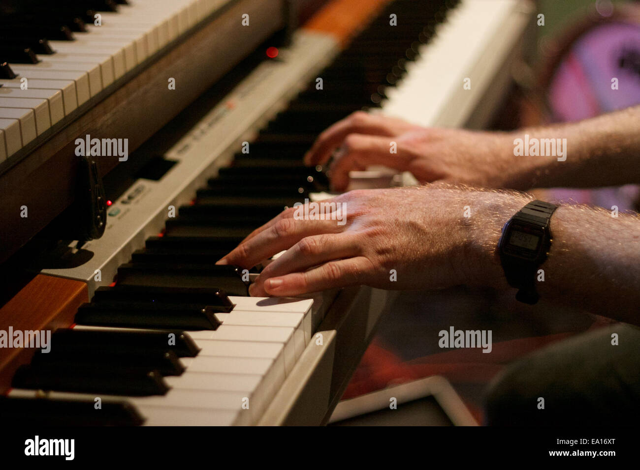 Organ piano Banque de photographies et d’images à haute résolution - Alamy