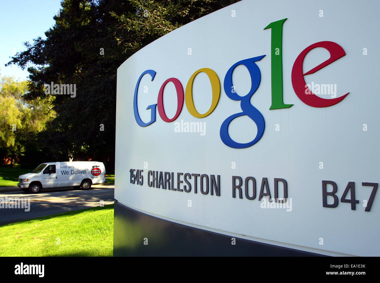 Google logo sign Banque de photographies et d’images à haute résolution ...