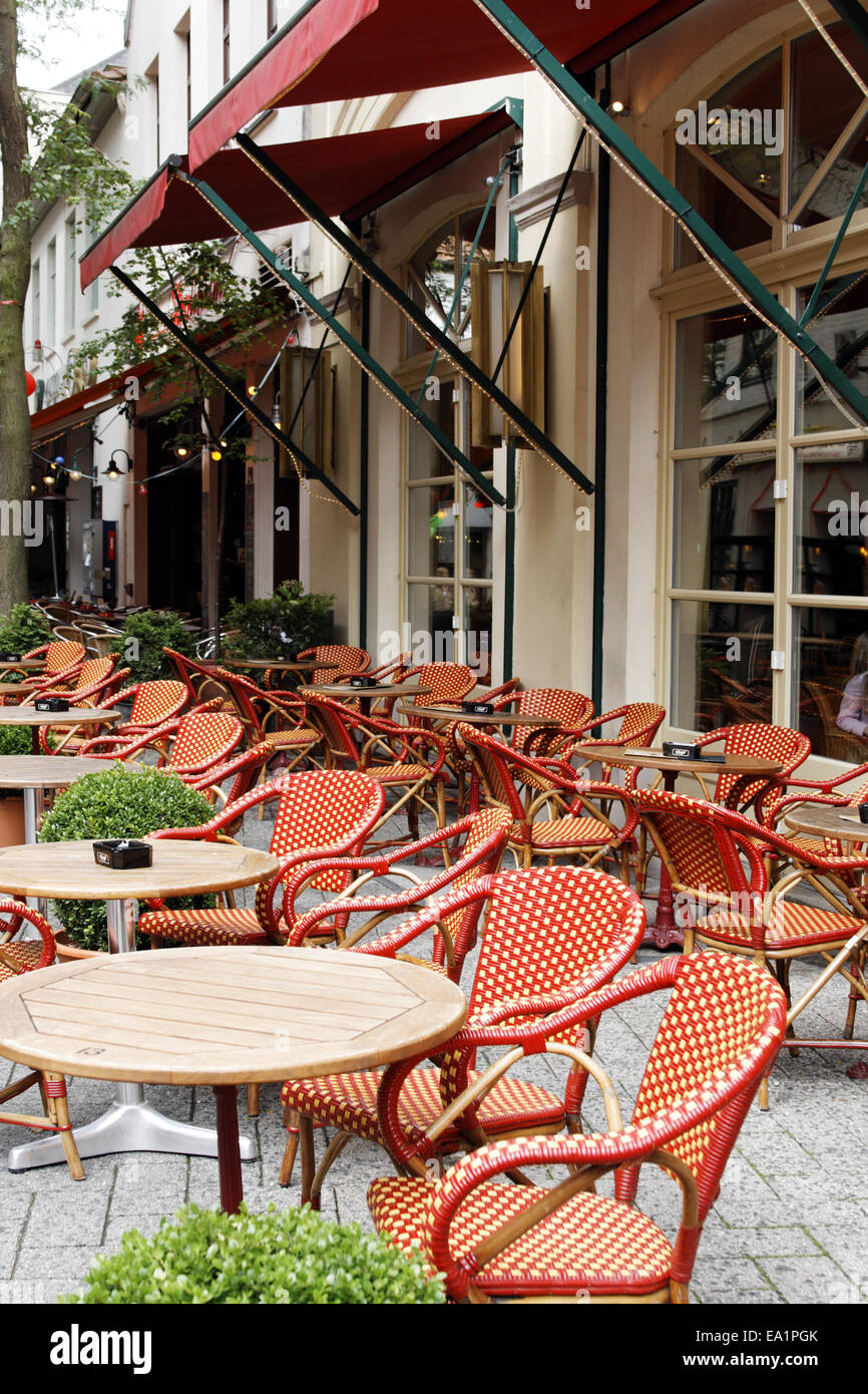 Aussen cafe Banque de photographies et d’images à haute résolution - Alamy