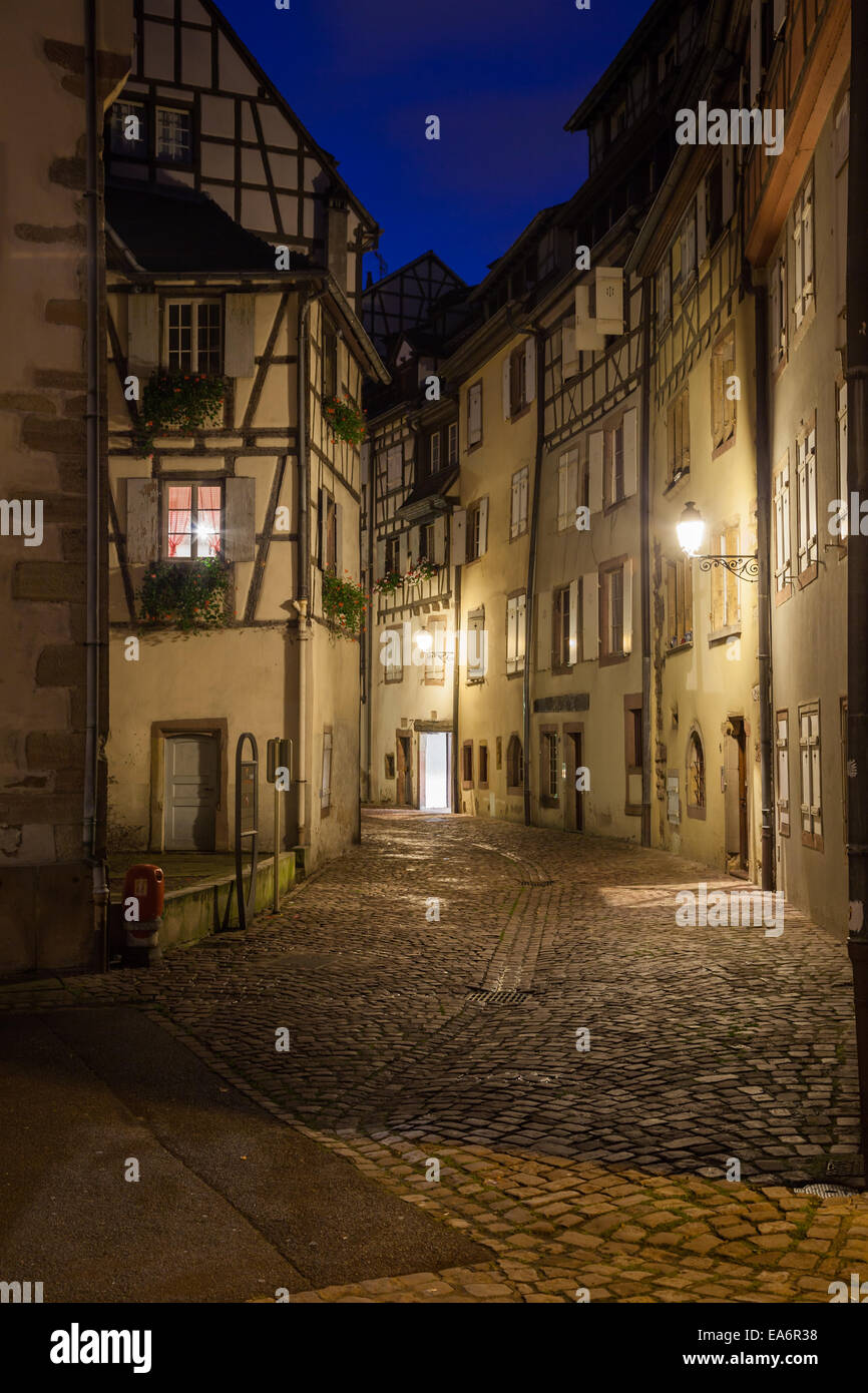 Street colmar france night Banque de photographies et d’images à haute ...