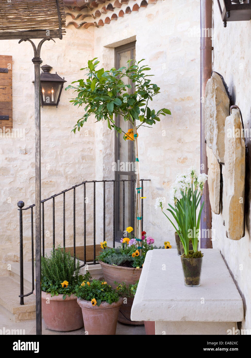 Patio En Pierre Banque d'image et photos - Alamy