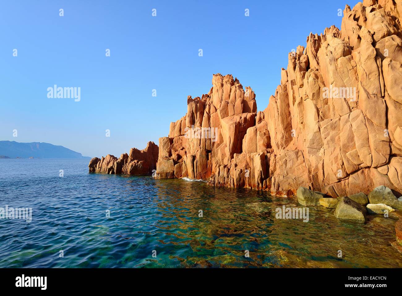 Les roches rouges de Arbatax, rochers de porphyre, Tortoli, Province de ...