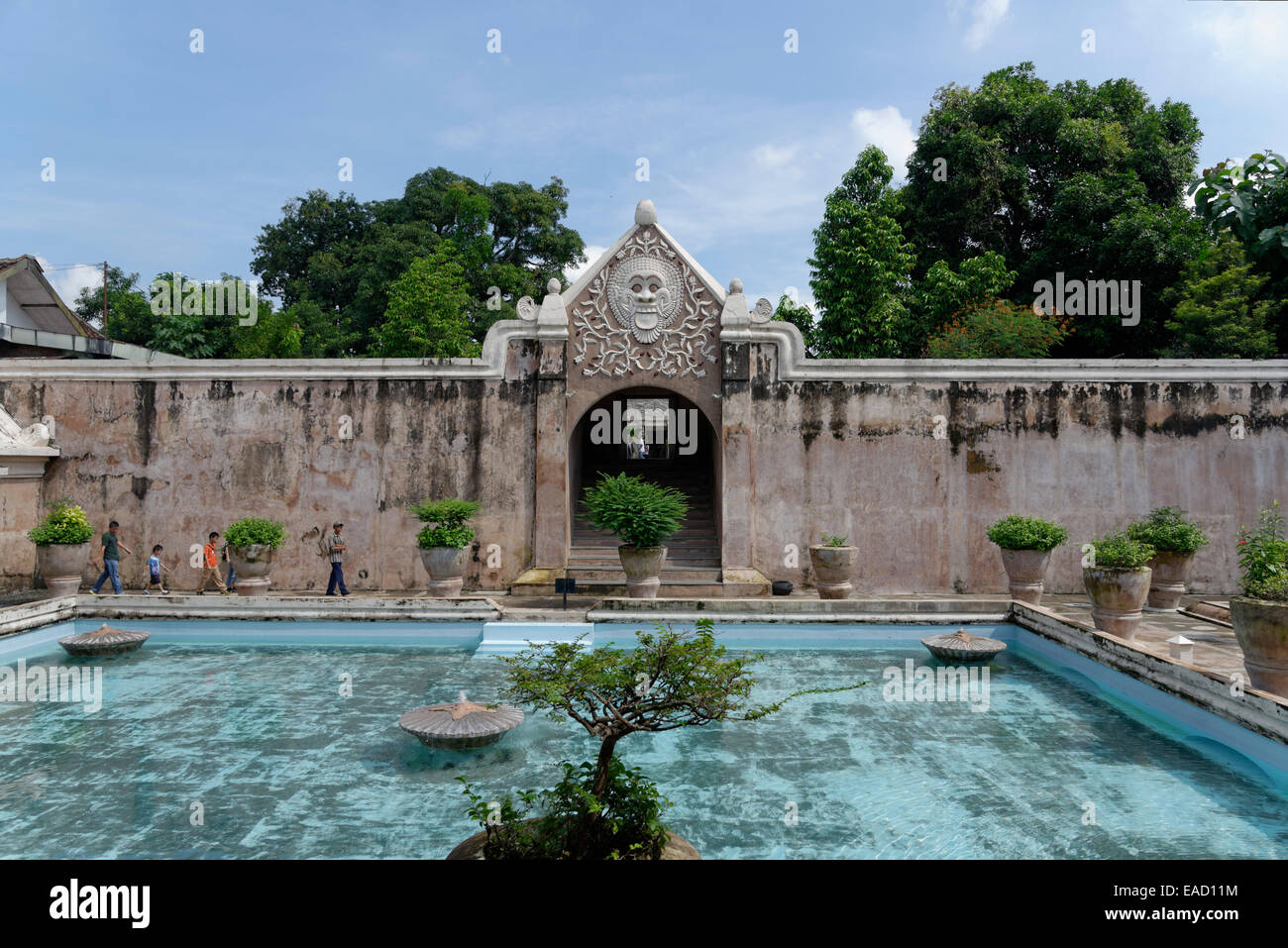 Le Taman Sari Château d'eau, bassin de baignade des femmes du sultan, Yogyakarta, Java ...