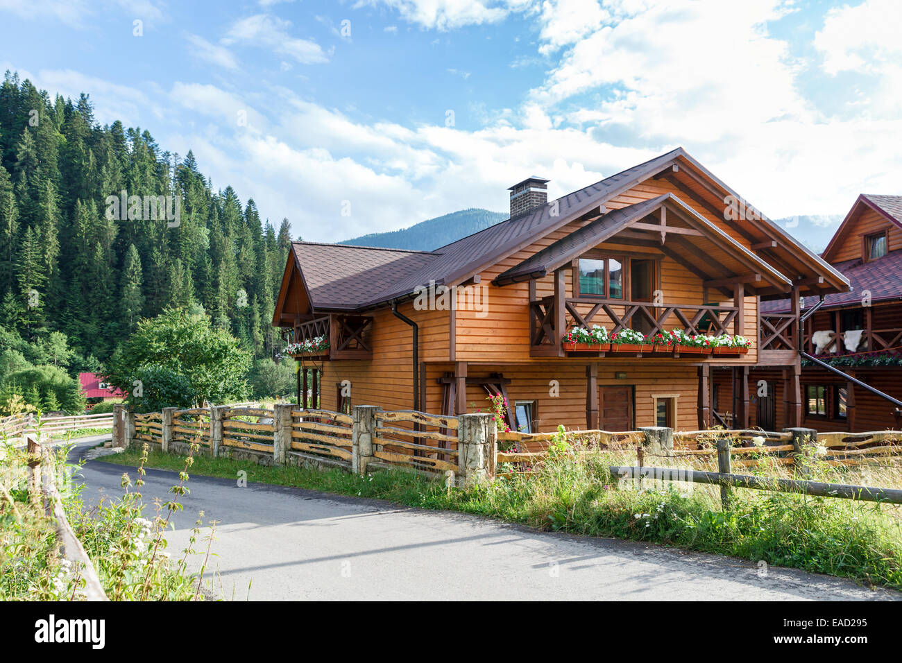 Montagnes des carpates ukraine Banque de photographies et d’images à ...