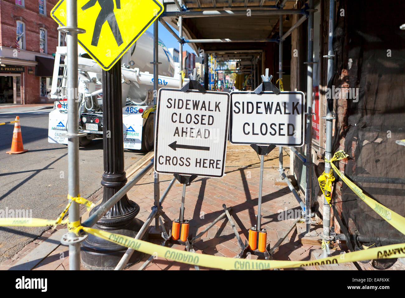 Site closed sign Banque de photographies et d’images à haute résolution ...