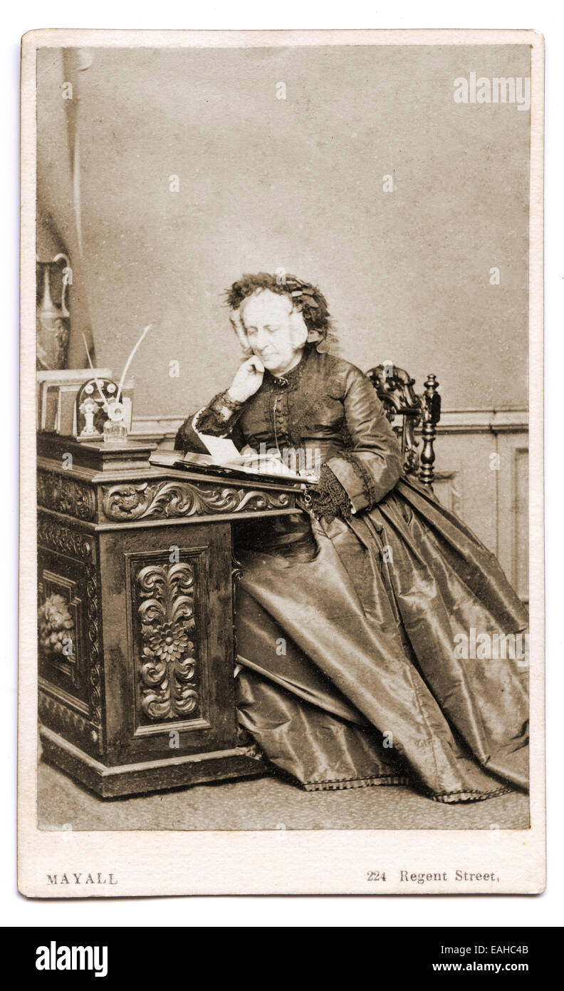 Carte de visite prise par mayall Banque de photographies et d’images à ... Carte de visite prise par mayall Banque de photographies et d’images à ...
