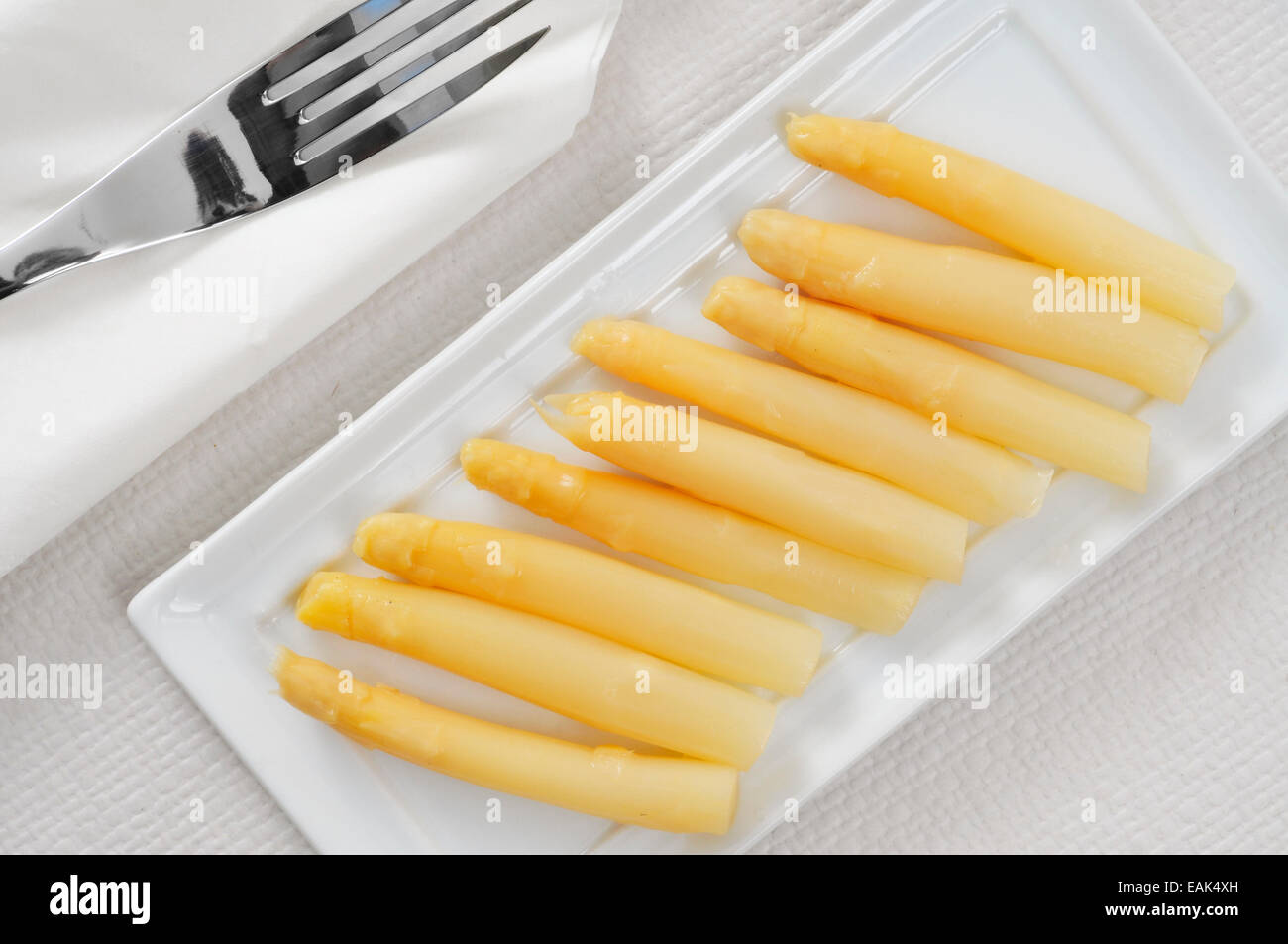 Plateau d'asperges Banque de photographies et d’images à haute ...