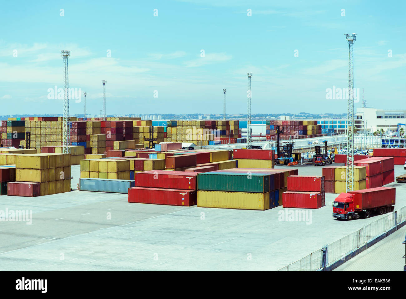 Camion porte conteneurs Banque de photographies et d’images à haute ...