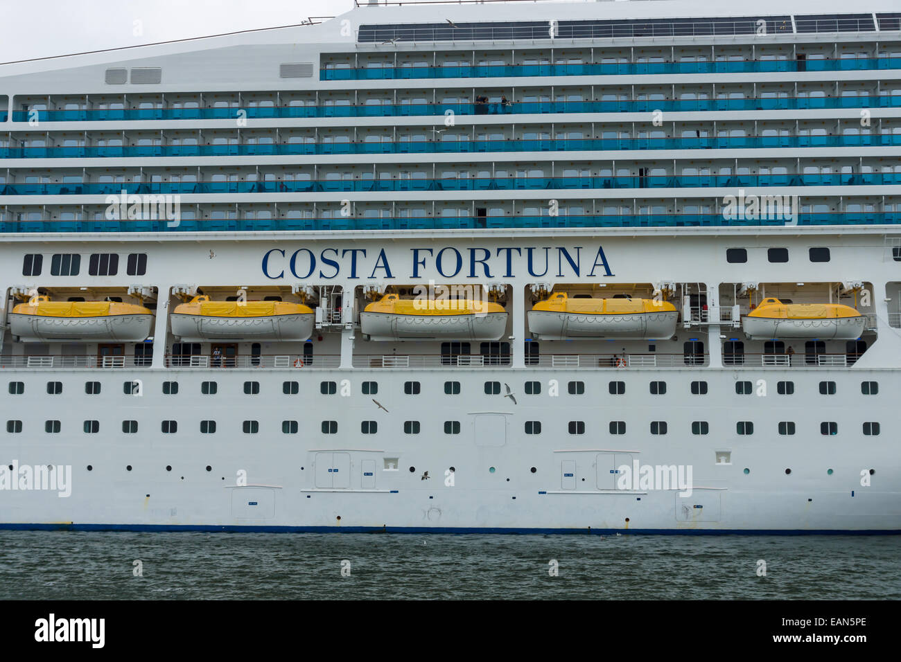 Costa fortuna deck Banque de photographies et d’images à haute ...