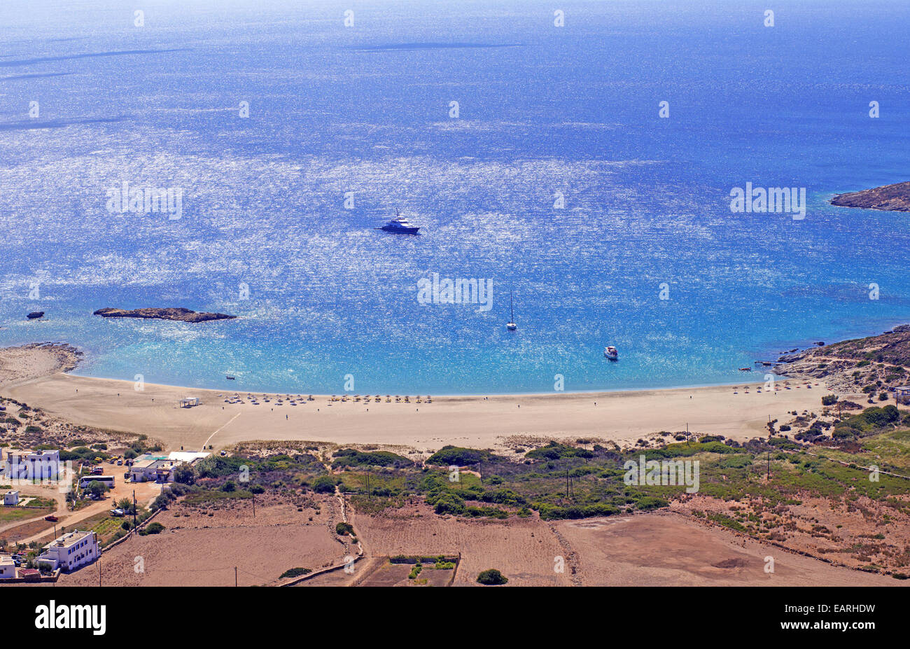 Magganari plage magnifique, l'un des plus beaux de la mer Égée, dans l ...
