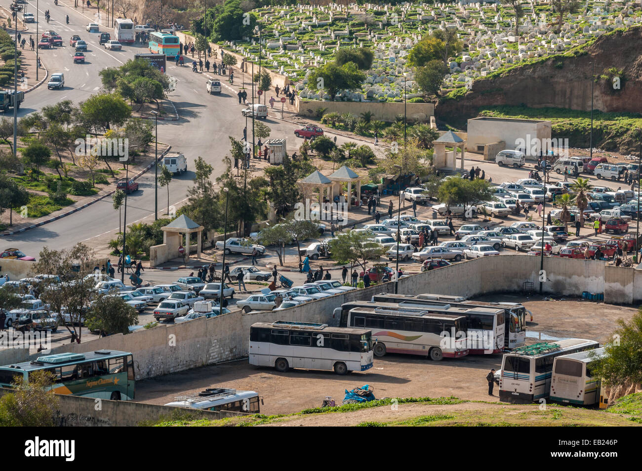City bus fes Banque de photographies et d’images à haute résolution - Alamy