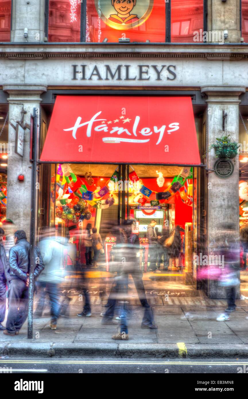 Magasin de jouets hamleys londres Banque de photographies et d’images à haute résolution - Alamy