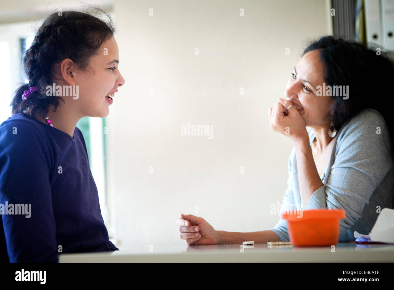 Jeunes autistes Banque de photographies et d’images à haute résolution ...