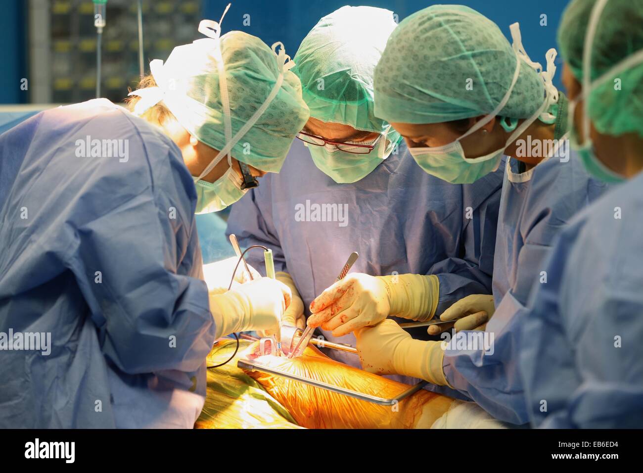 Trauma surgery Banque de photographies et d’images à haute résolution ...