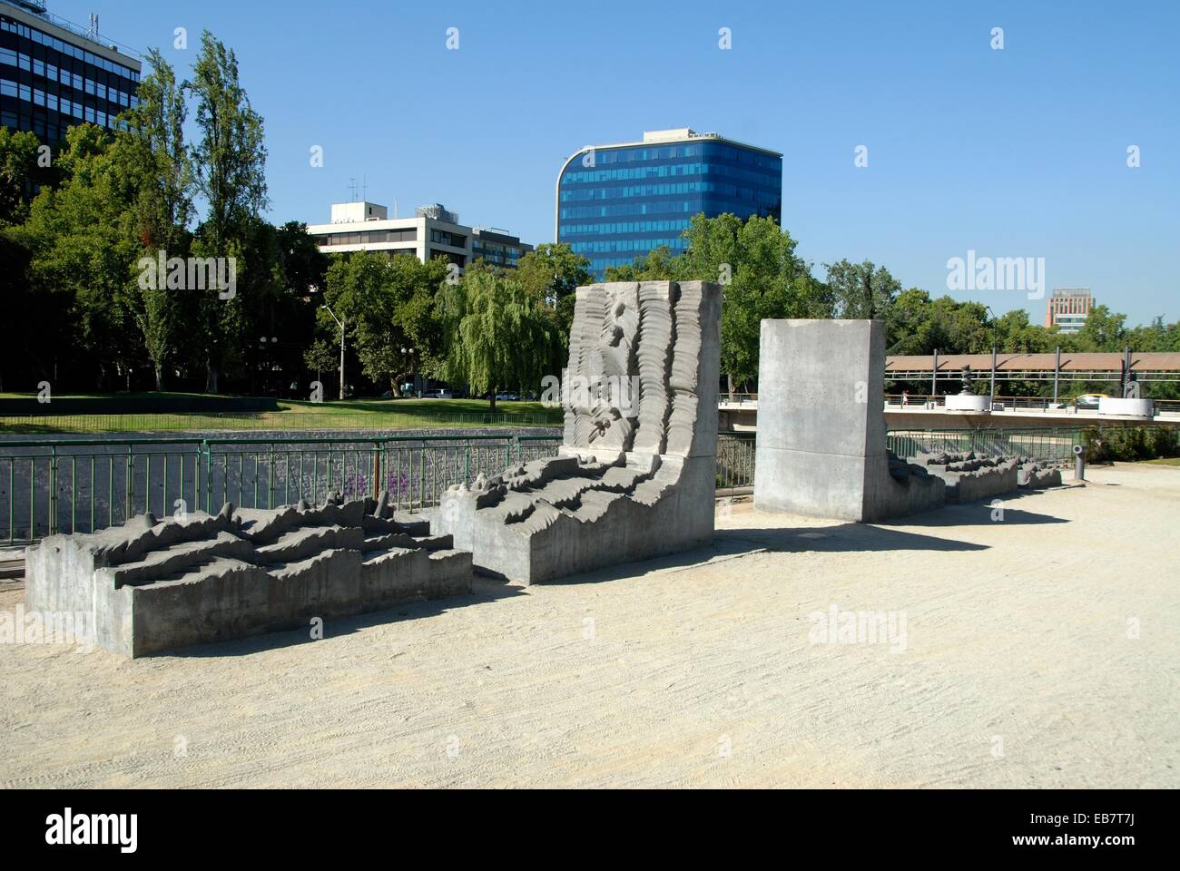 Oda al Río par Federico Assler, Museo Parque de las Esculturas ...