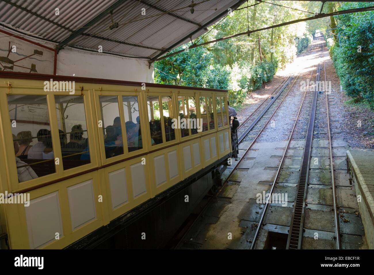 Bom jesus monte funicular braga Banque de photographies et d’images à ...