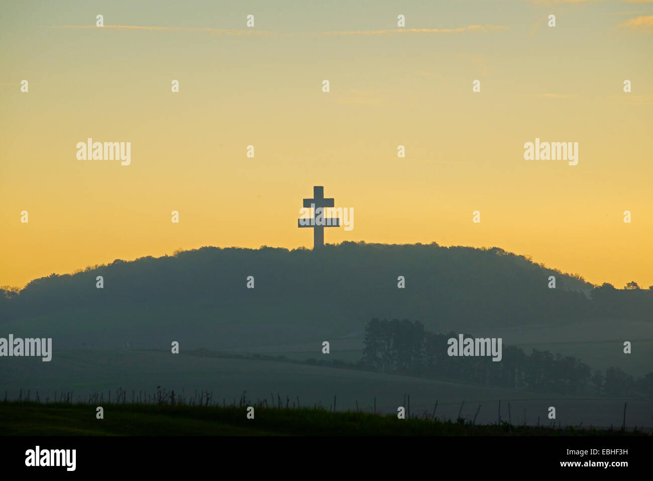 Croix de lorraine symbole Banque de photographies et d’images à haute ...