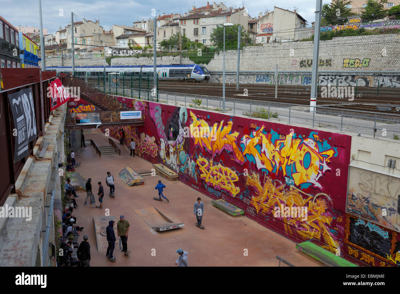 Nouveau centre culturel, "La Friche la Belle de Mai", située à l'entrée ...